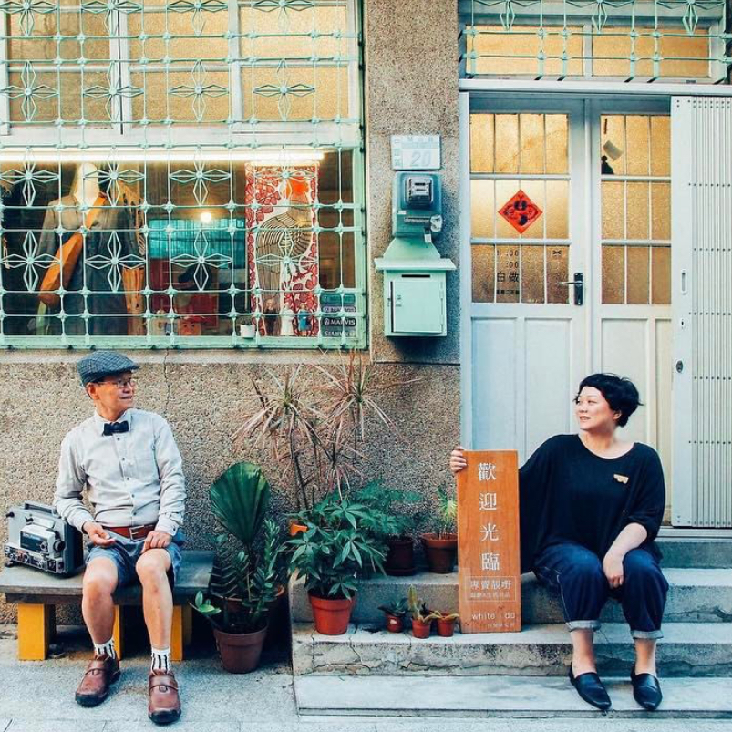 Latest stockiest from the world